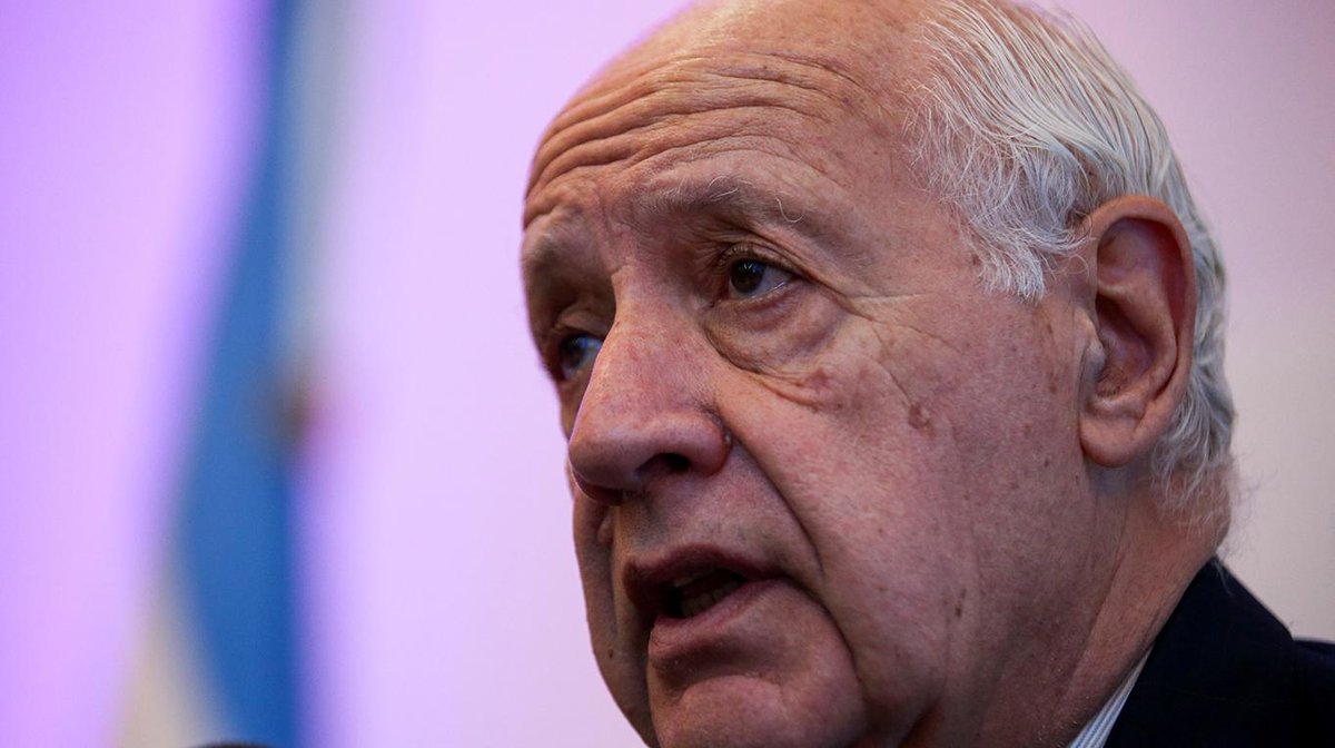Roberto Lavagna le pidió al FMI estirar los plazos para devolver el ...